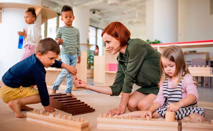 Consejos de María Montessori a los padres de familia - 2024